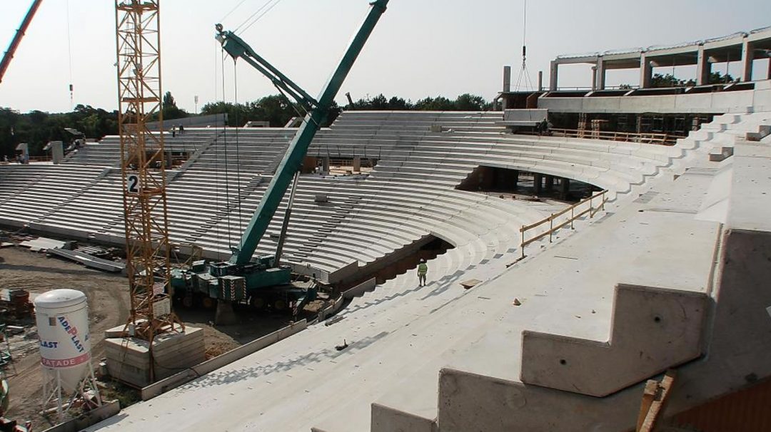 Debrecen Stadium Concrete Seating Elements with EPC Synthetic Fiber ...